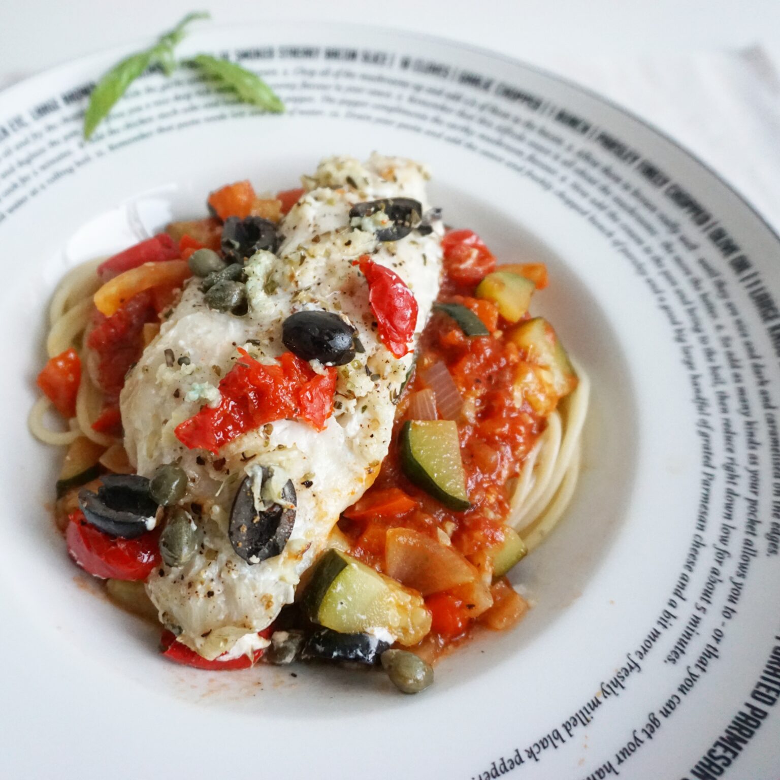 Spaghetti met Mediterraanse roodbaarsfilet