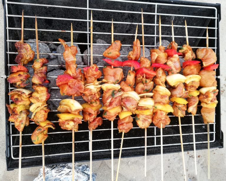 10x kip op de barbecue - Priya Loves Food & Travel